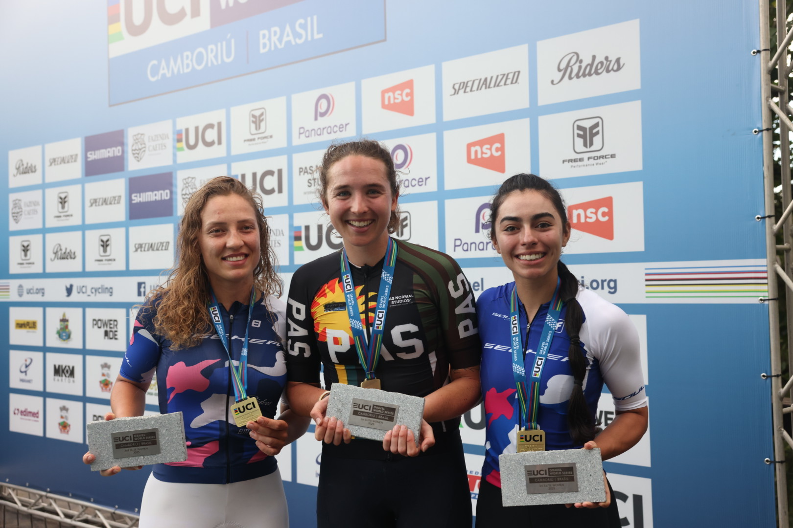 Suíço Simon Pellaud e britânica Madeleine Nutt vencem a 1ª edição do ...